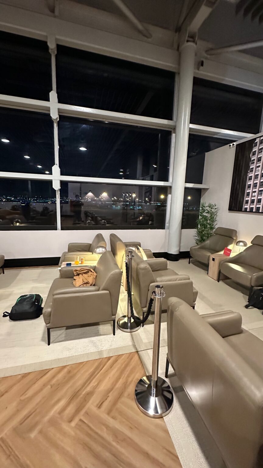 Sala VIP do C6 Bank no Aeroporto de Guarulhos (GRU) | Cartões, Milhas e ...