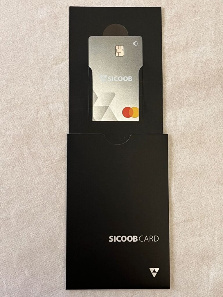 Cartão de crédito Sicoobcard Mastercard Platinum | Cartões, Milhas e ...