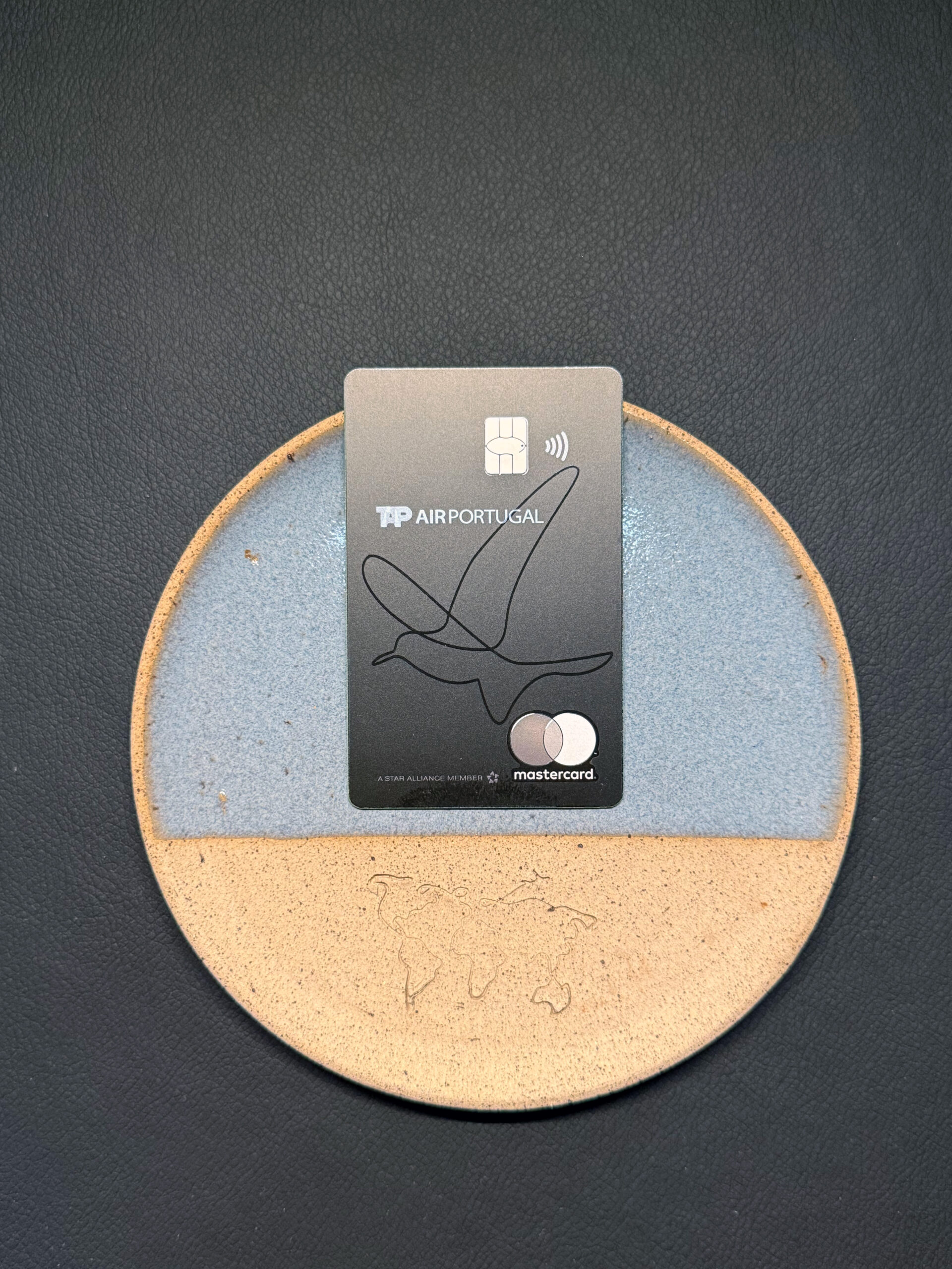 Cartão de crédito BTG Pactual TAP Mastercard Black | Cartões, Milhas e ...