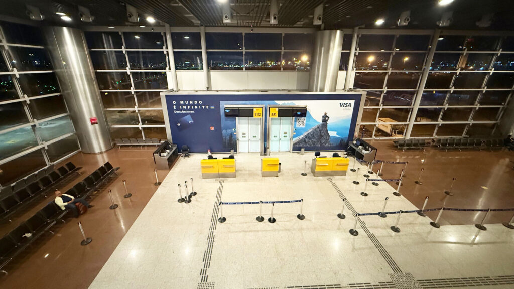 Nubank Ultravioleta Lounge no Aeroporto de Guarulhos | Cartões, Milhas ...