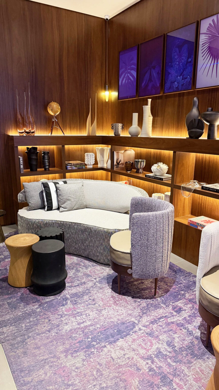 Nubank Ultravioleta Lounge no Aeroporto de Guarulhos | Cartões, Milhas ...