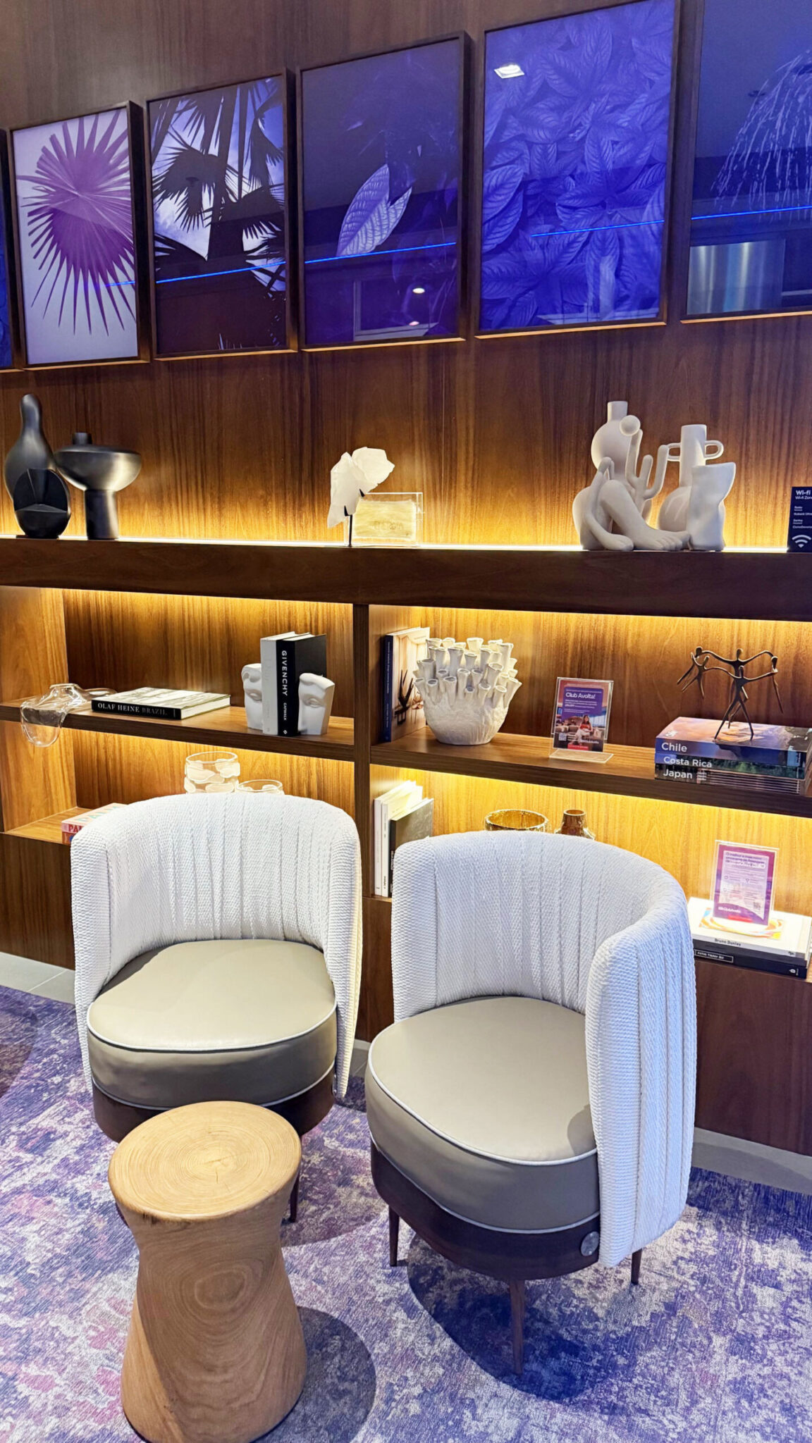 Nubank Ultravioleta Lounge no Aeroporto de Guarulhos | Cartões, Milhas ...